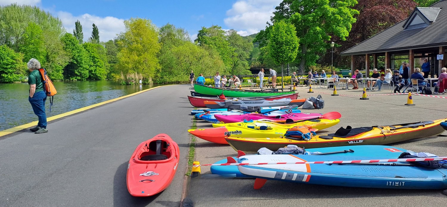 Where to Rent Kayaks, Canoes, and SUPs in the UK | Go Paddling